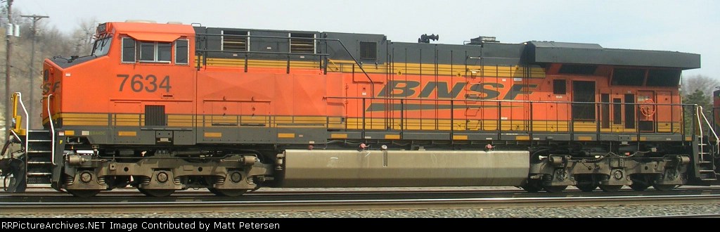 BNSF 7634
